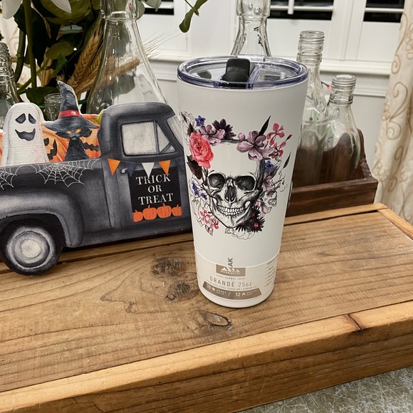 Hydrapeak | Dining | Hydrapeak White Candy Skull Floral Tumbler | Poshmark